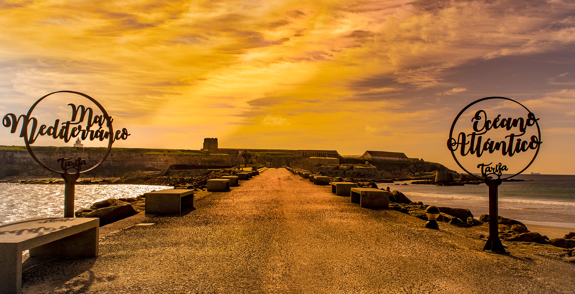 Isla de las Palomas and its causeway | Andalucia.com